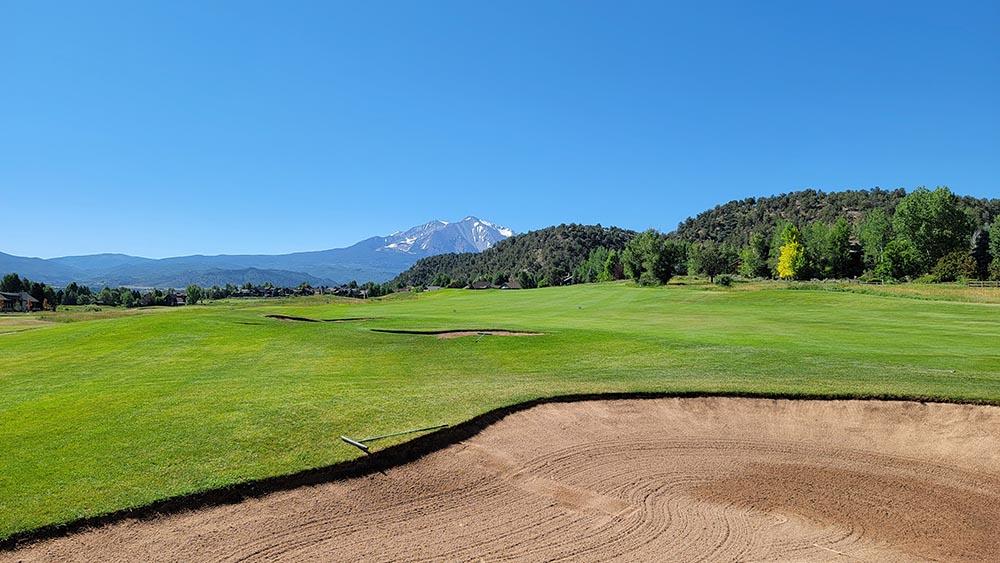 Golfing in the Colorado Rocky Mountains - Glenwood Hot Springs Resort